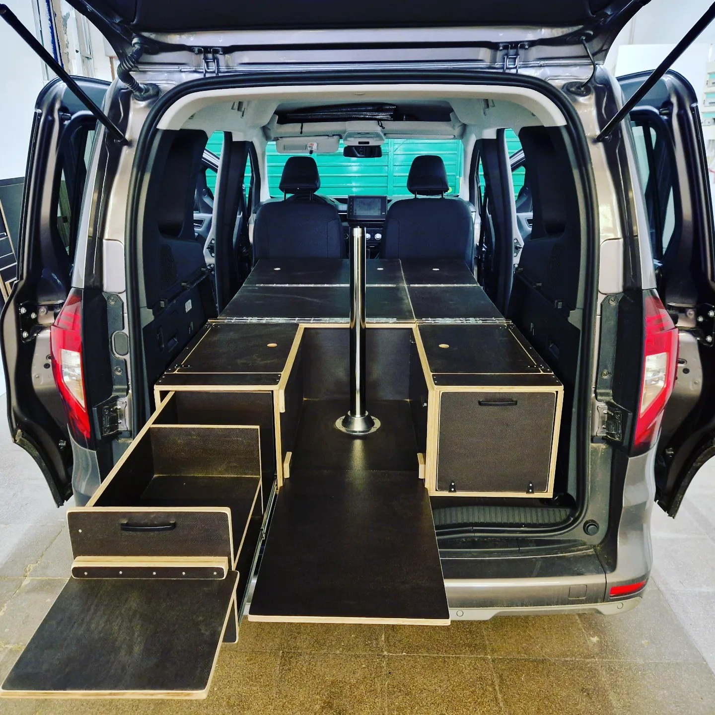 Kit di mobili per mini camper Kangoo - Camperize Reanault Kangoo