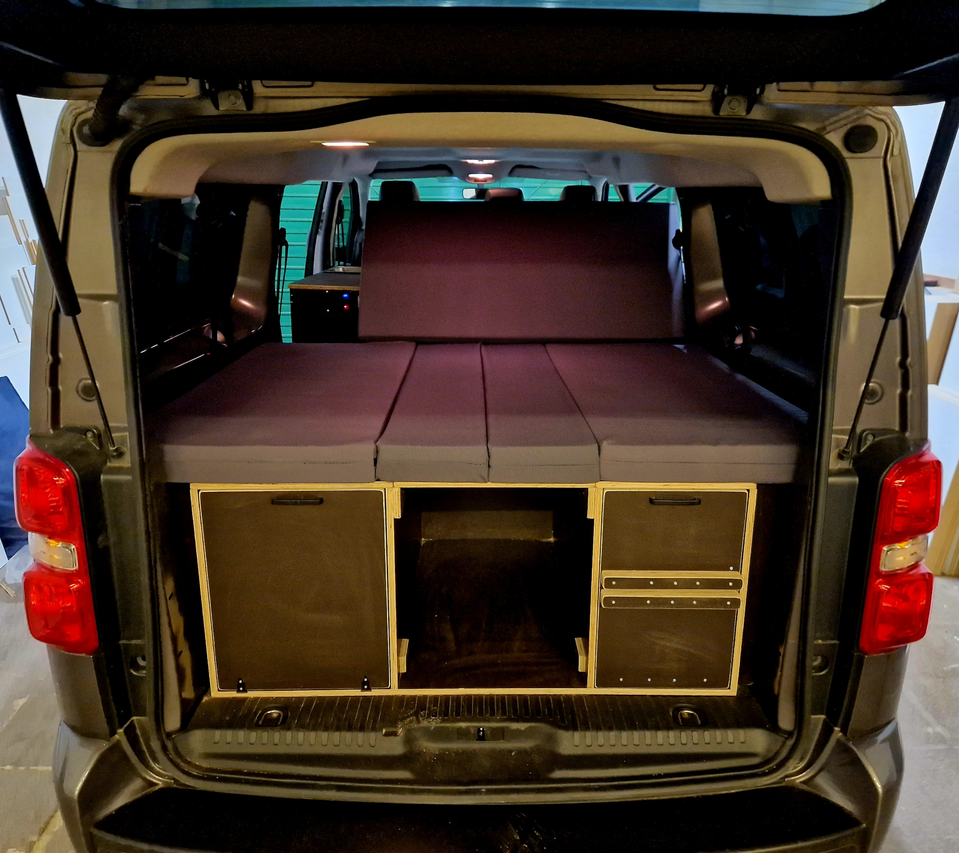Kit de Meubles camper pour Citroën Jumpy - Kit Amenagement Citroën Jumpy